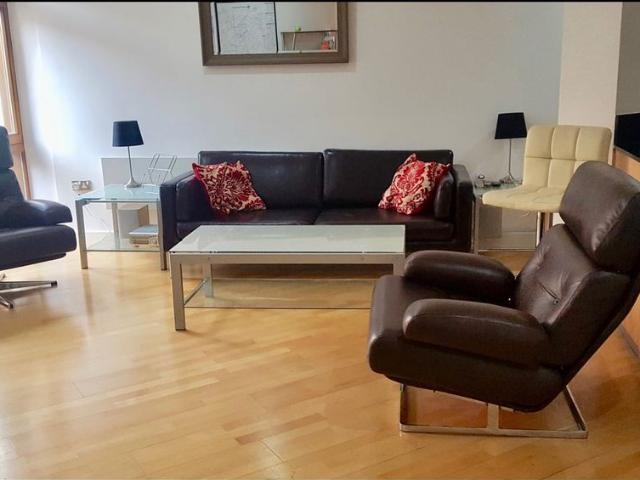 2 Bed Flat, Dock Street, LS10