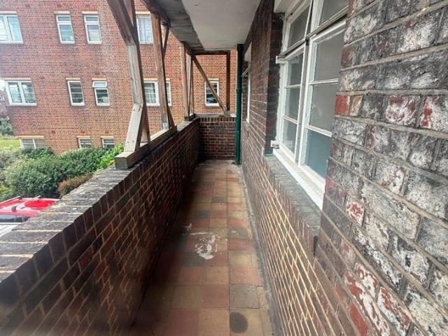 2 Bed Flat, Dorchester Court, SE24