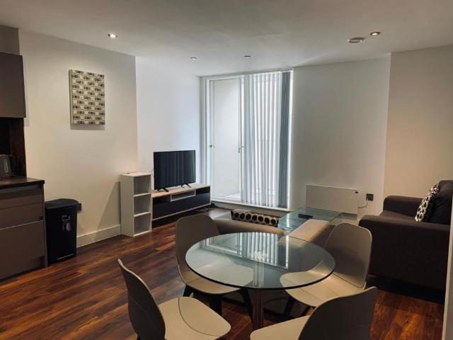 2 Bed Flat, Drummond Street, NW1