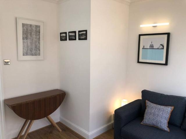 2 Bed Flat, Drury Lane, WC2B