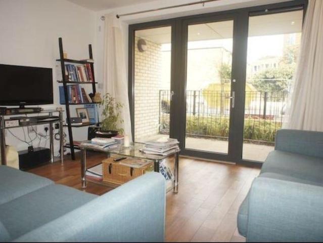 2 Bed Flat, Eythorne Road, SW9