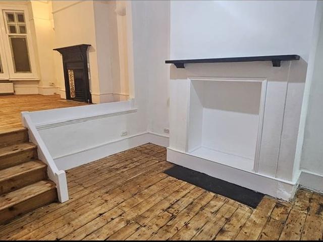 2 Bed Flat, East Bank, N16