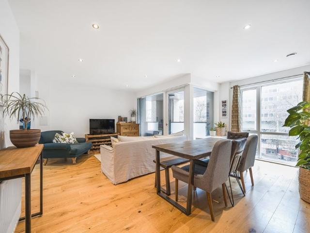 2 Bed Flat, East Street, SE17