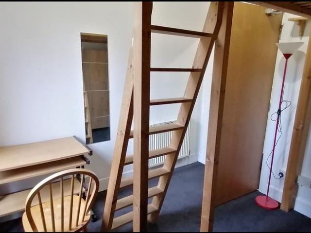 2 Bed Flat, East Preston Street, EH8