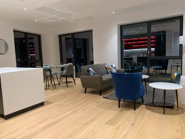 2 Bed Flat, Echo House, E14
