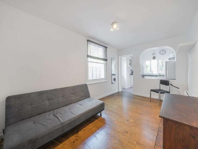 2 Bed Flat, Edithna Street, SW9
