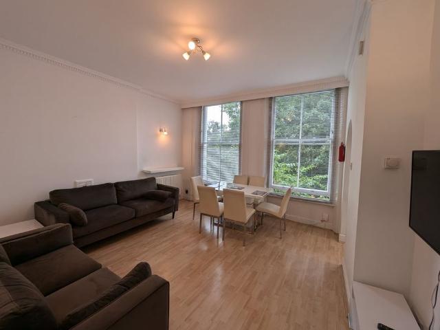 2 Bed Flat, Elgin Crescent, W11