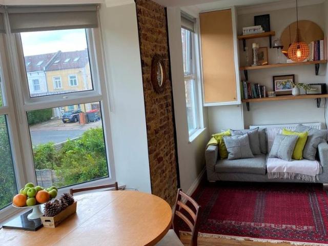 2 Bed Flat, Enmore Road, SE25