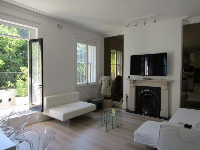 2 Bed Flat, Ennismore Gardens, SW7