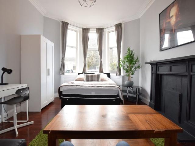 2 Bed Flat, Esmond St, G3