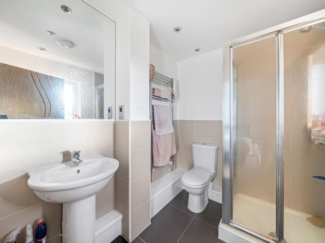2 Bed Flat, Fairthorn Road, SE7