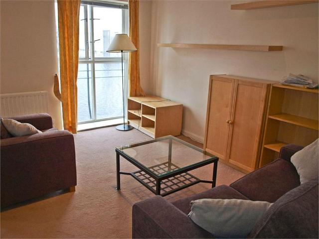 2 Bed Flat, Fairfax Mews, E16