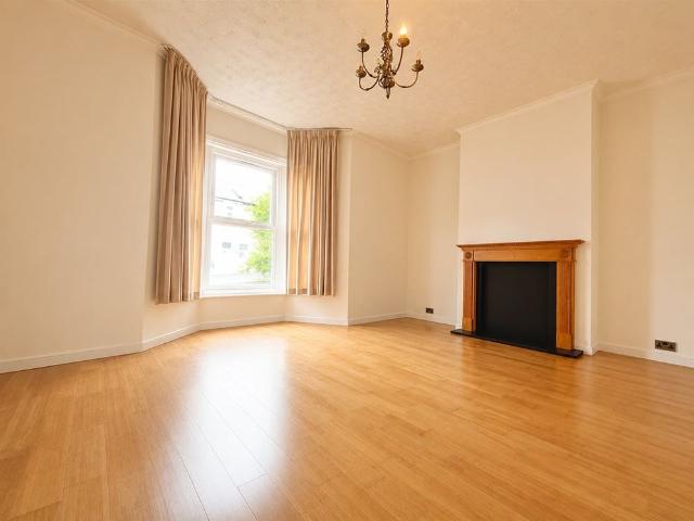 2 Bed Flat, Fairfield Road, N18