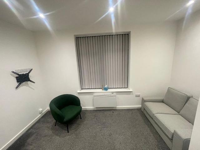 2 Bed Flat, Farnley, LS12