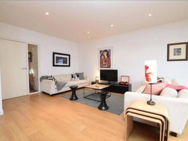 2 Bed Flat, Finnieston St, G3