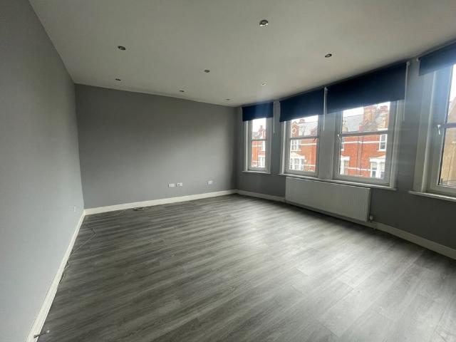 2 Bed Flat, Finchley Central, N3