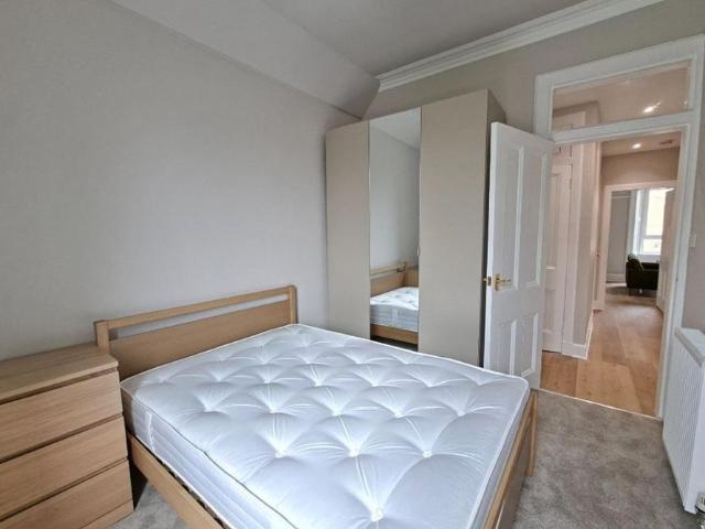 2 bed flat for rent in Dalry