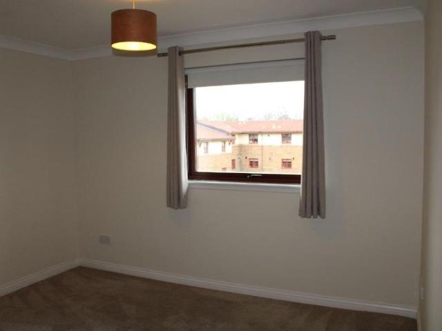 2 bed flat for rent in Inverleith