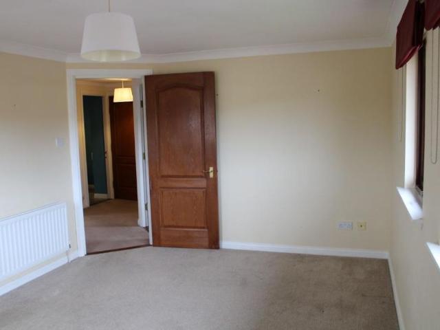 2 bed flat for rent in Inverleith