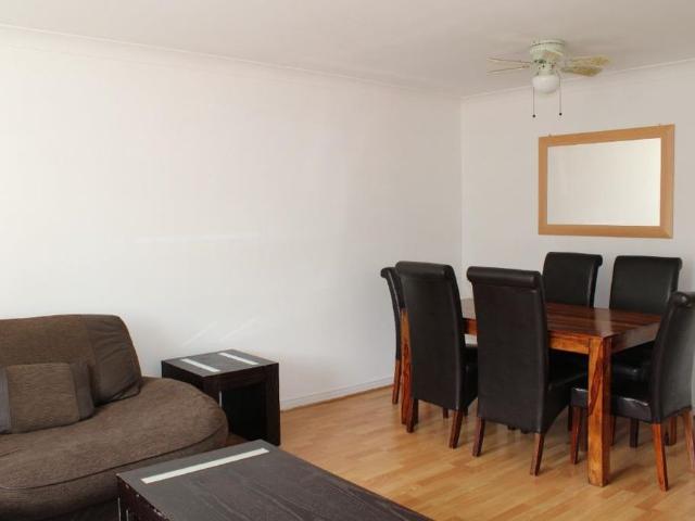 2 bed flat for rent in Restalrig