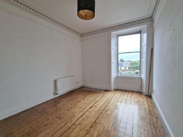 2 bed flat for rent in Shandon