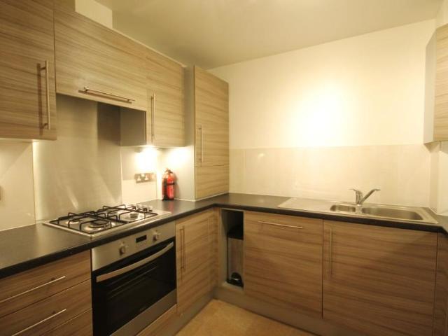 2 bed flat for rent in Slateford