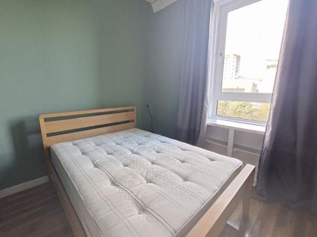 2 bed flat for rent in The Shore