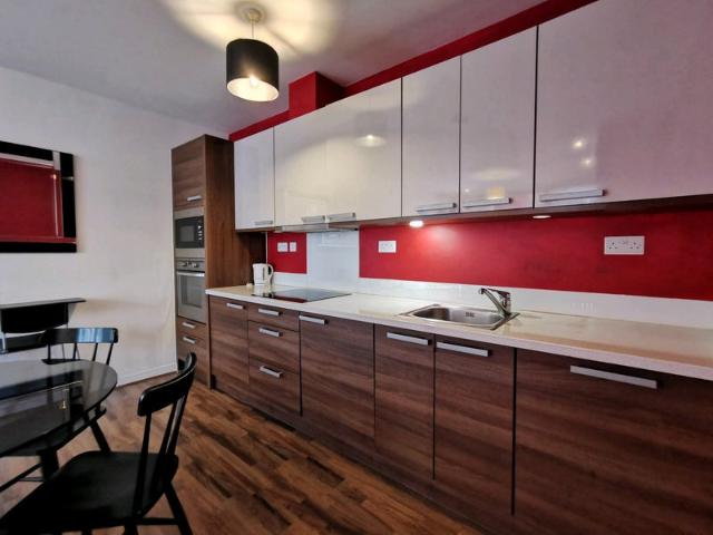 2 Bed Flat for rent short walk to Canary Wharf