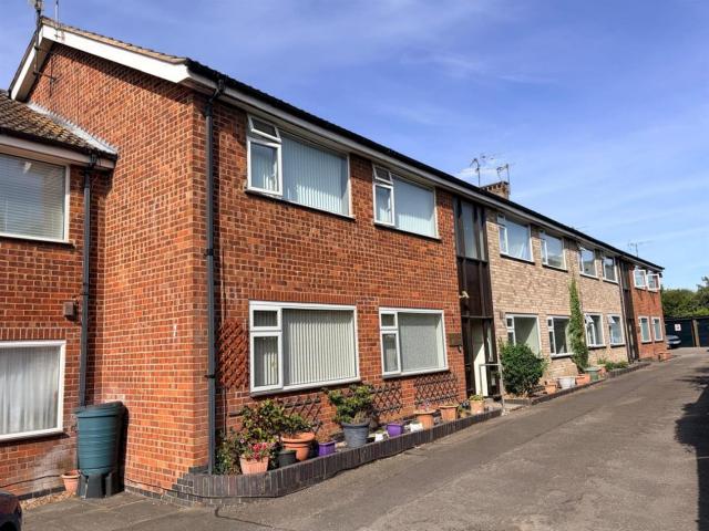 2 Bed Flat For Rent