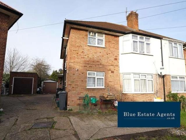 2 bed flat for sale in Blackberry Farm Close, TW5, Hounslow
