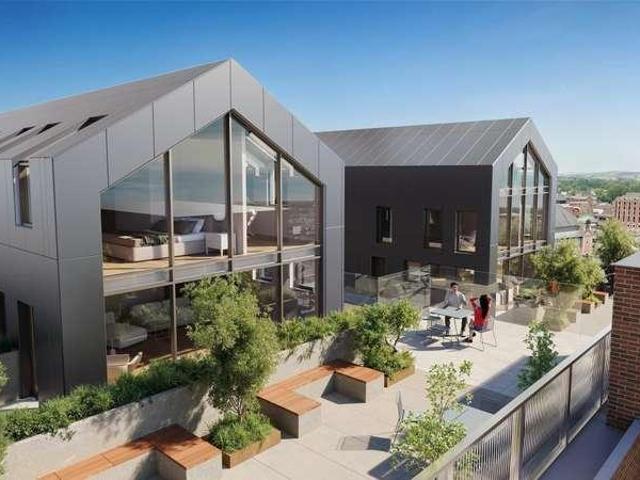 2 bed flat for sale