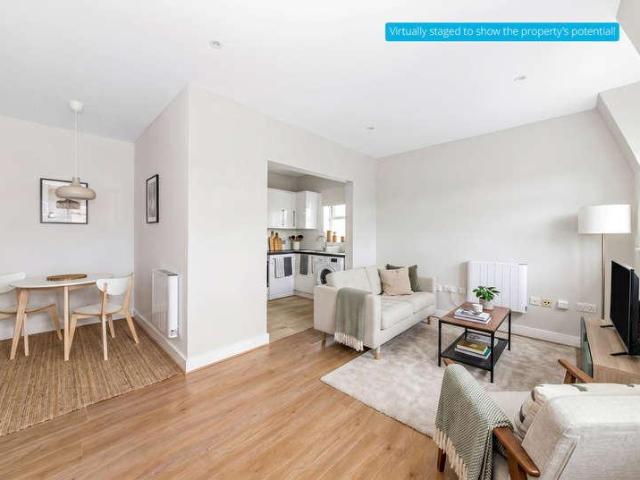2 bed flat for sale