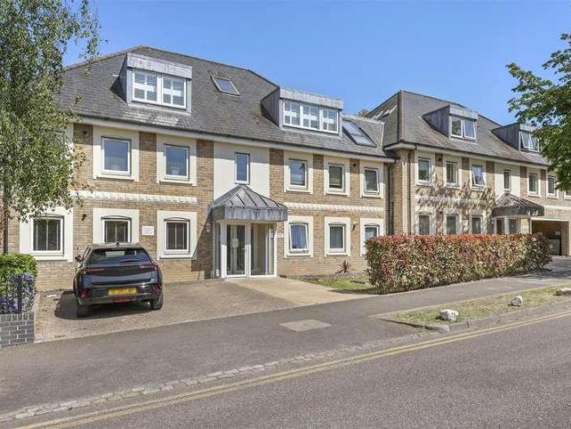 3 bed flat for sale