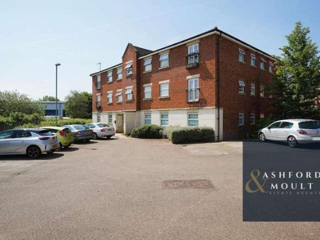 2 bed flat for sale