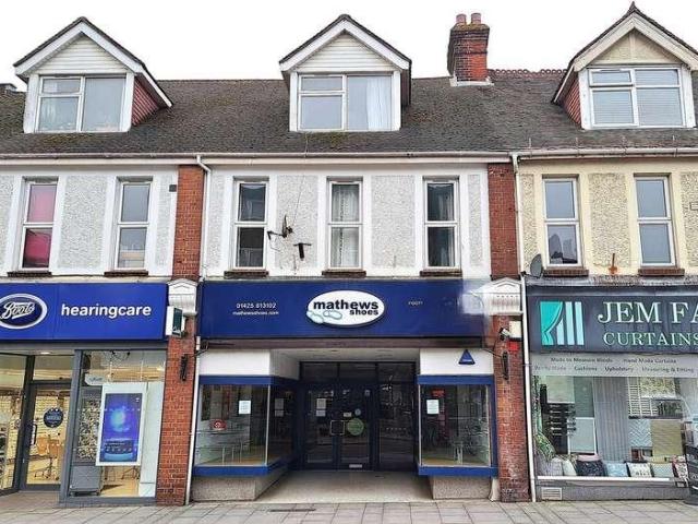 2 bed flat for sale