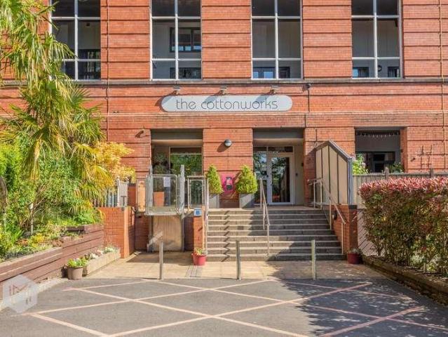 2 bed flat for sale