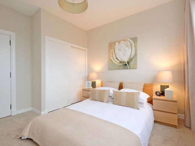 3 bed flat for sale