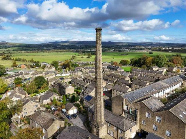 2 bed flat for sale