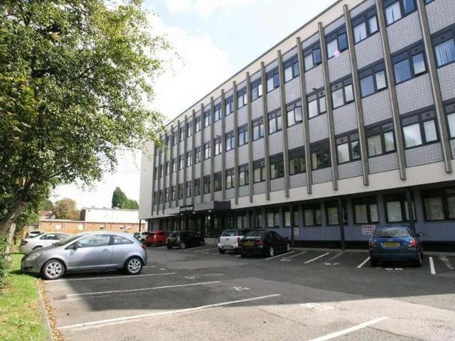 2 bed flat for sale