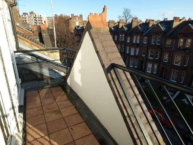 2 bed flat for sale