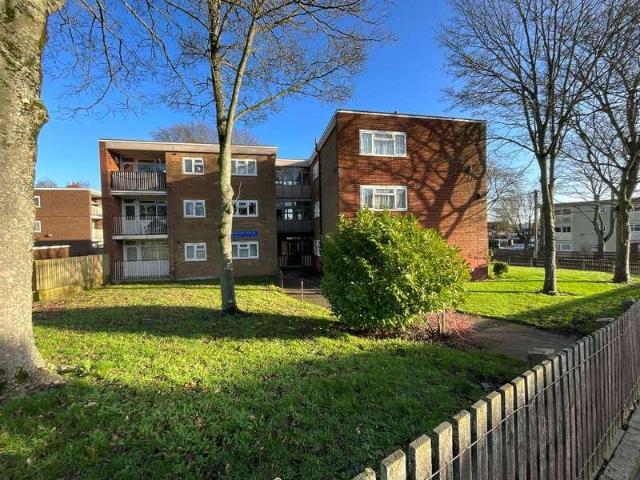 2 bed flat for sale