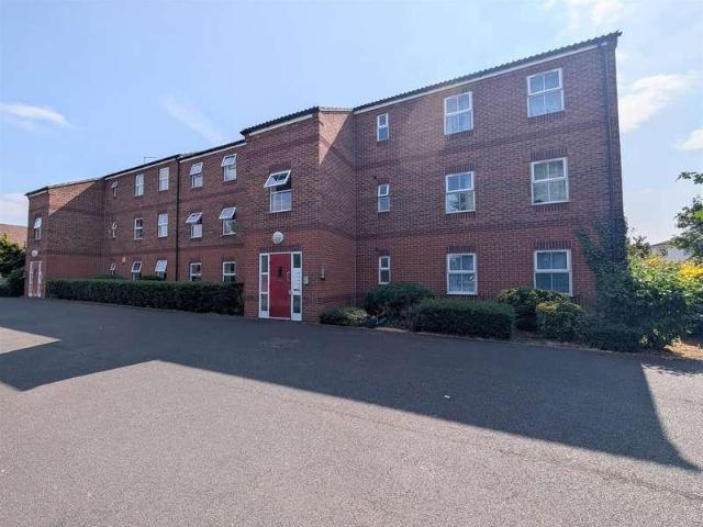 2 bed flat for sale