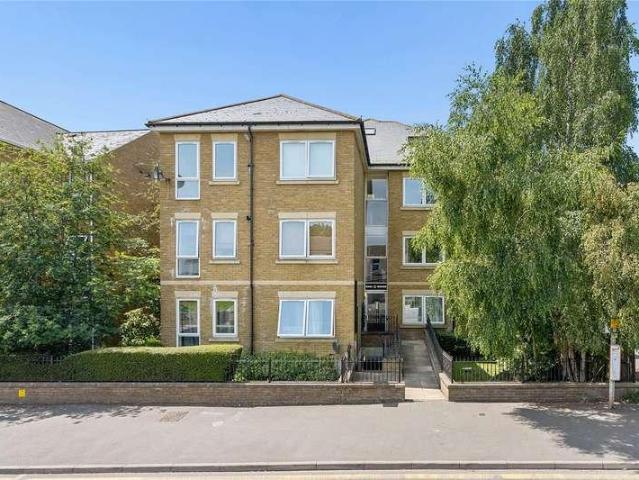 2 bed flat for sale