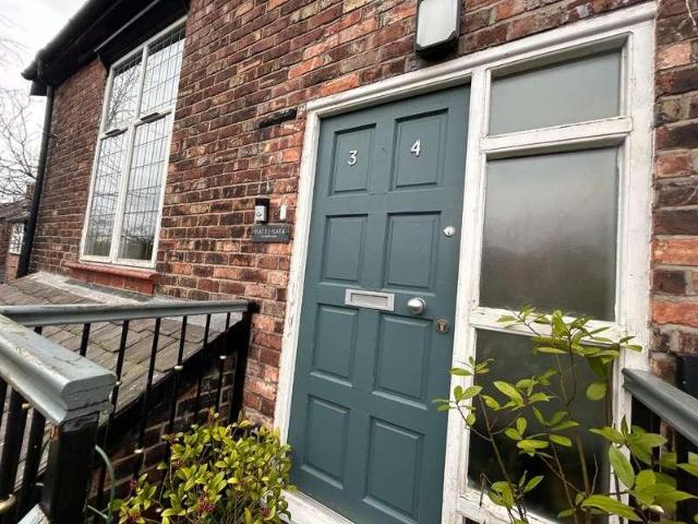 2 bed flat for sale