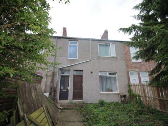 2 bed flat for sale