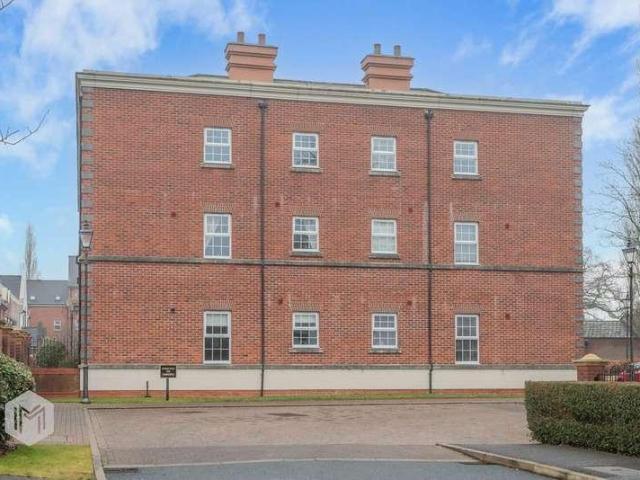 2 bed flat for sale
