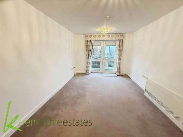 2 bed property for sale