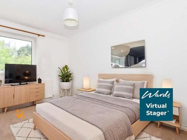 2 bed flat for sale