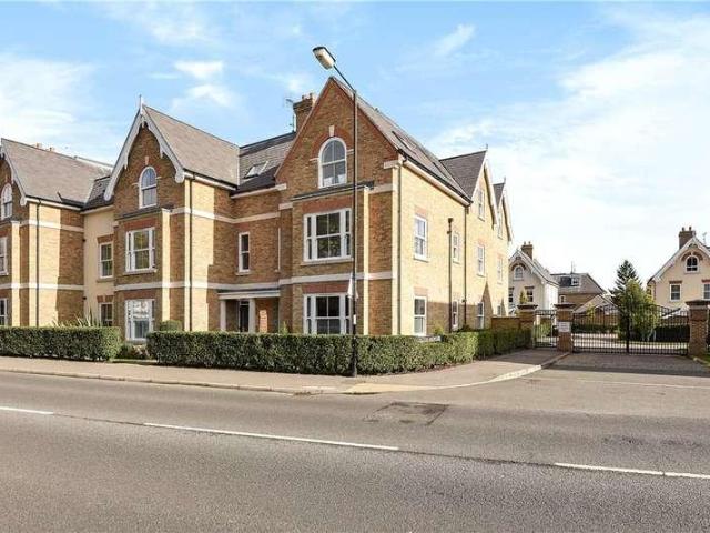 2 bed flat for sale