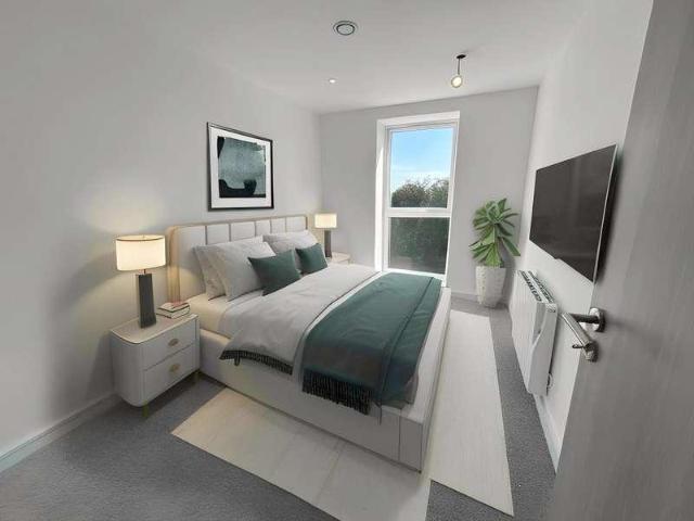 2 bed flat for sale